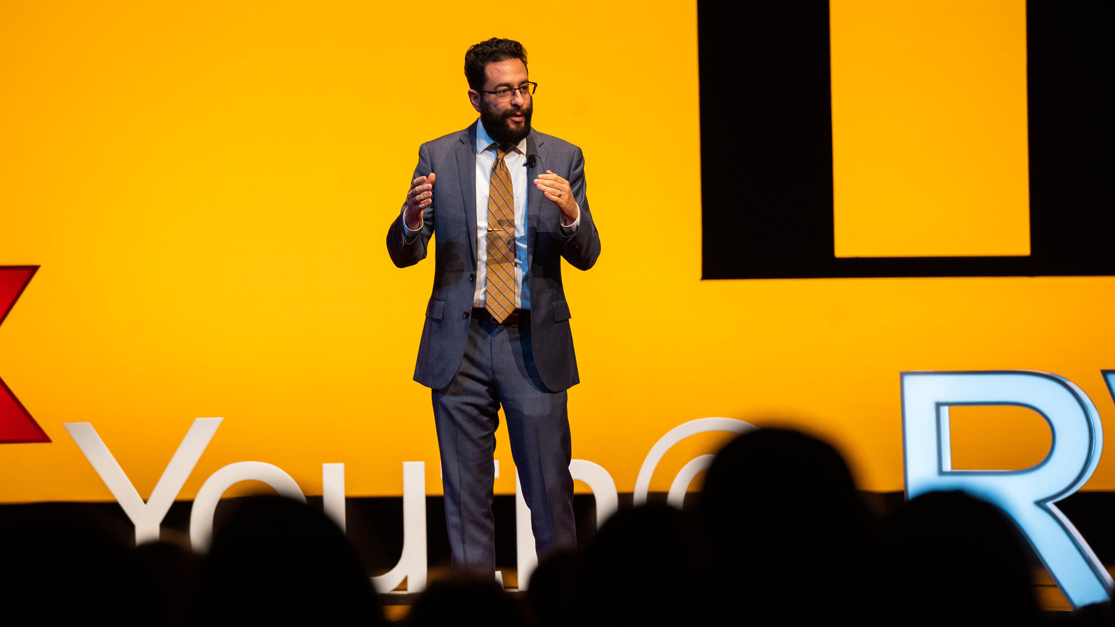 Next stage: Professors meet curious minds where they are - URNow ...