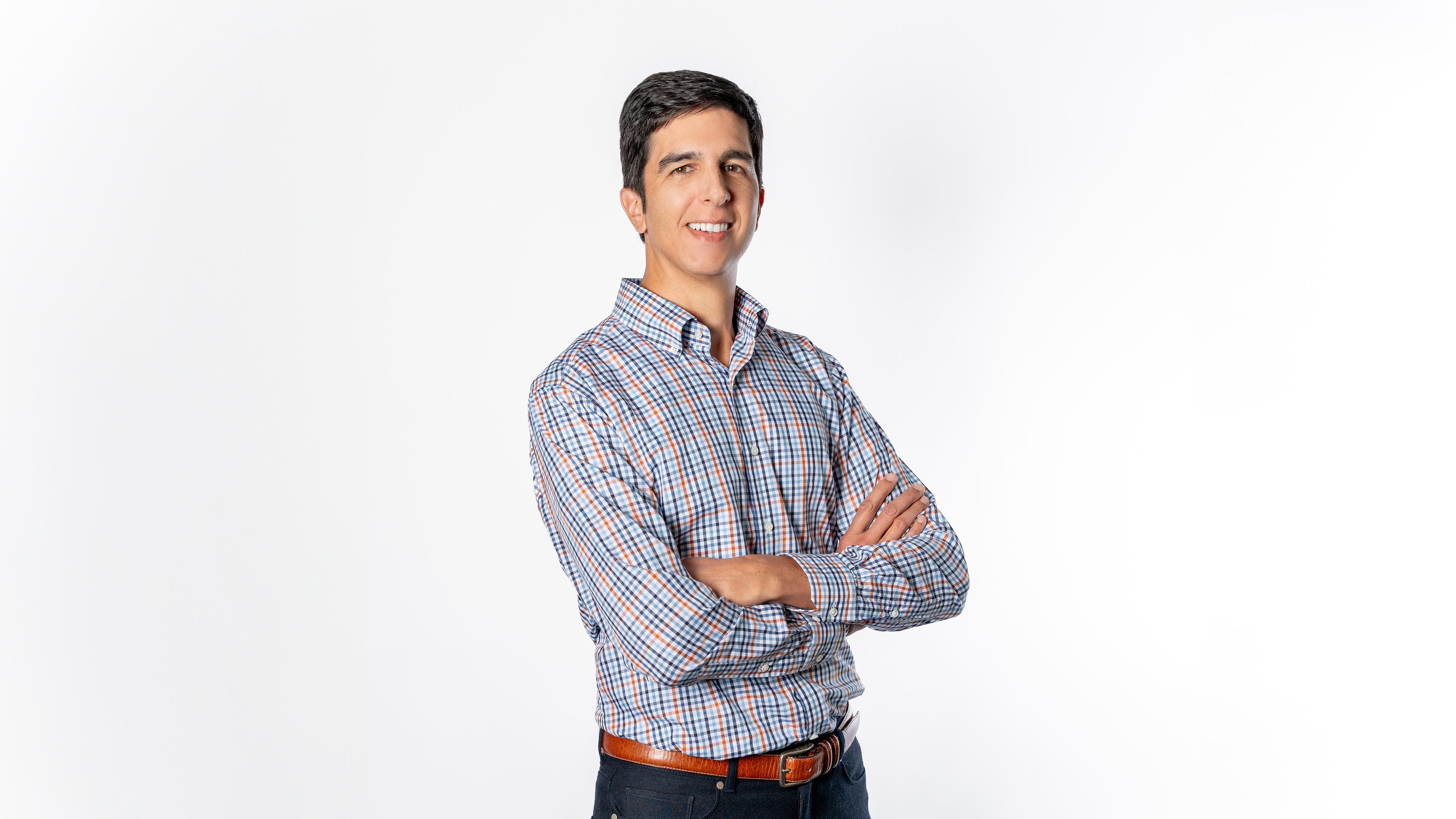 Alum brings passion for assisting entrepreneurs to GoDaddy - URNow ...