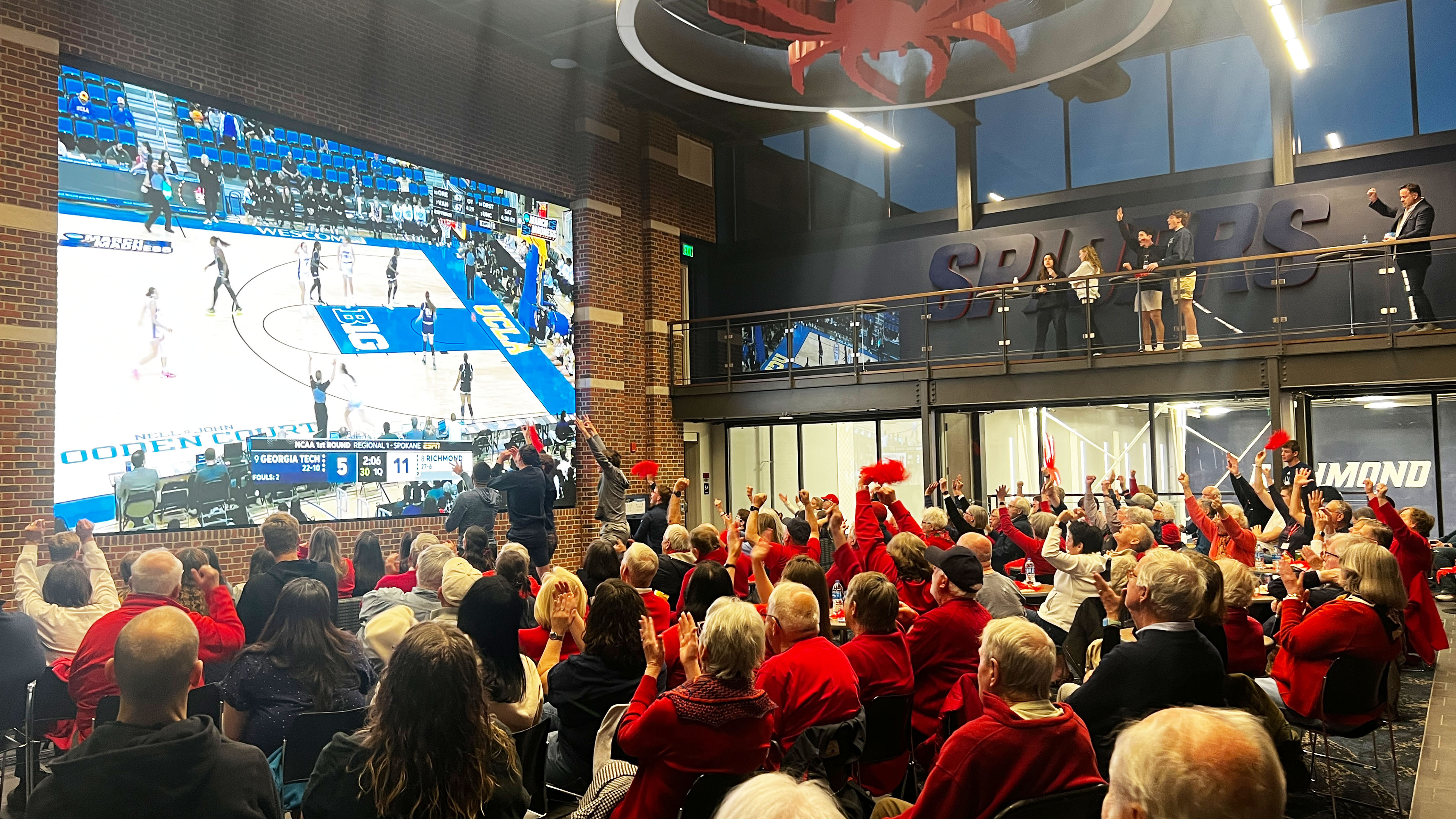 Spiders at watch parties witness an amazing run - URNow - University of ...