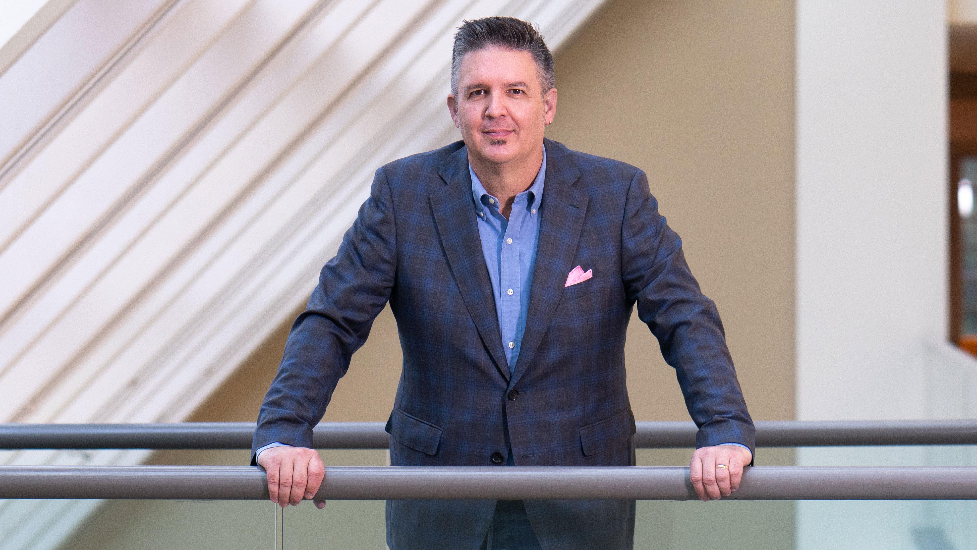 Marketing executive is changing how students do business - www ...