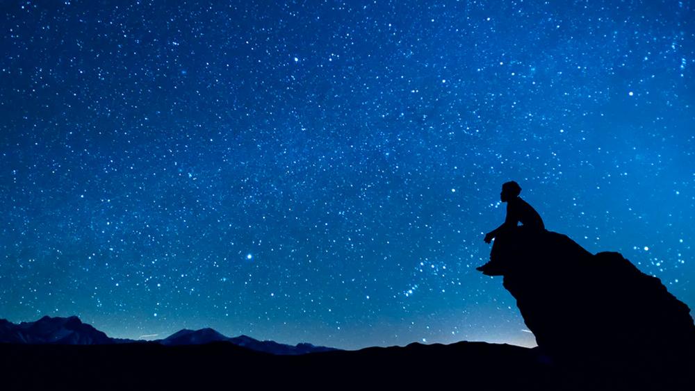 Does outer space end -- or go on forever? - URNow - University of Richmond