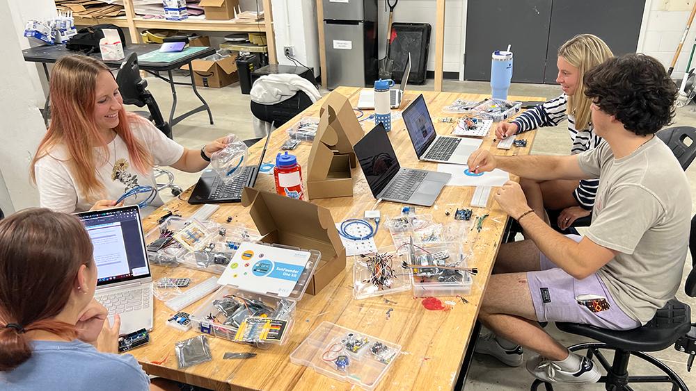 From Farm to Table (with Robots) - news - University of Richmond