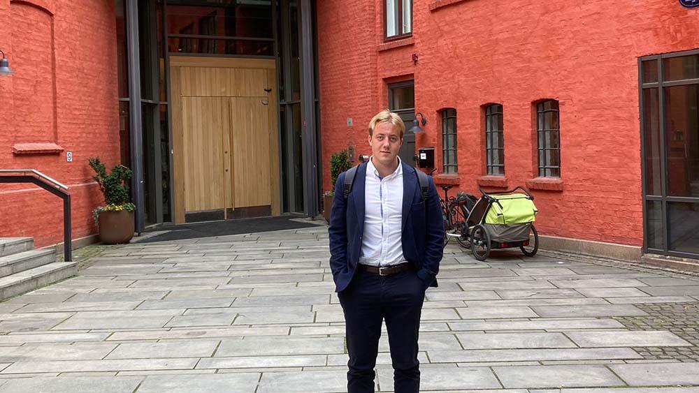 Student's leap of faith pays off in dividends - news - University of ...